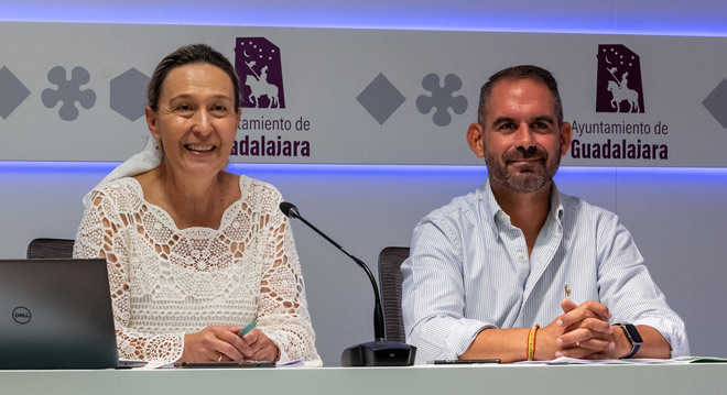 Guarinos presenta el programa oficial de Ferias y Fiestas de la Antigua ...